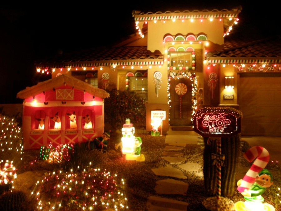 30 Crazy Christmas Houses | The House Shop Blog
